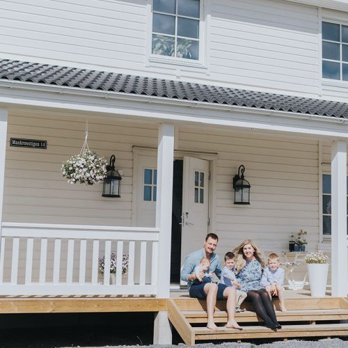 Utomhus - Hustillverkare Hjältevadshus